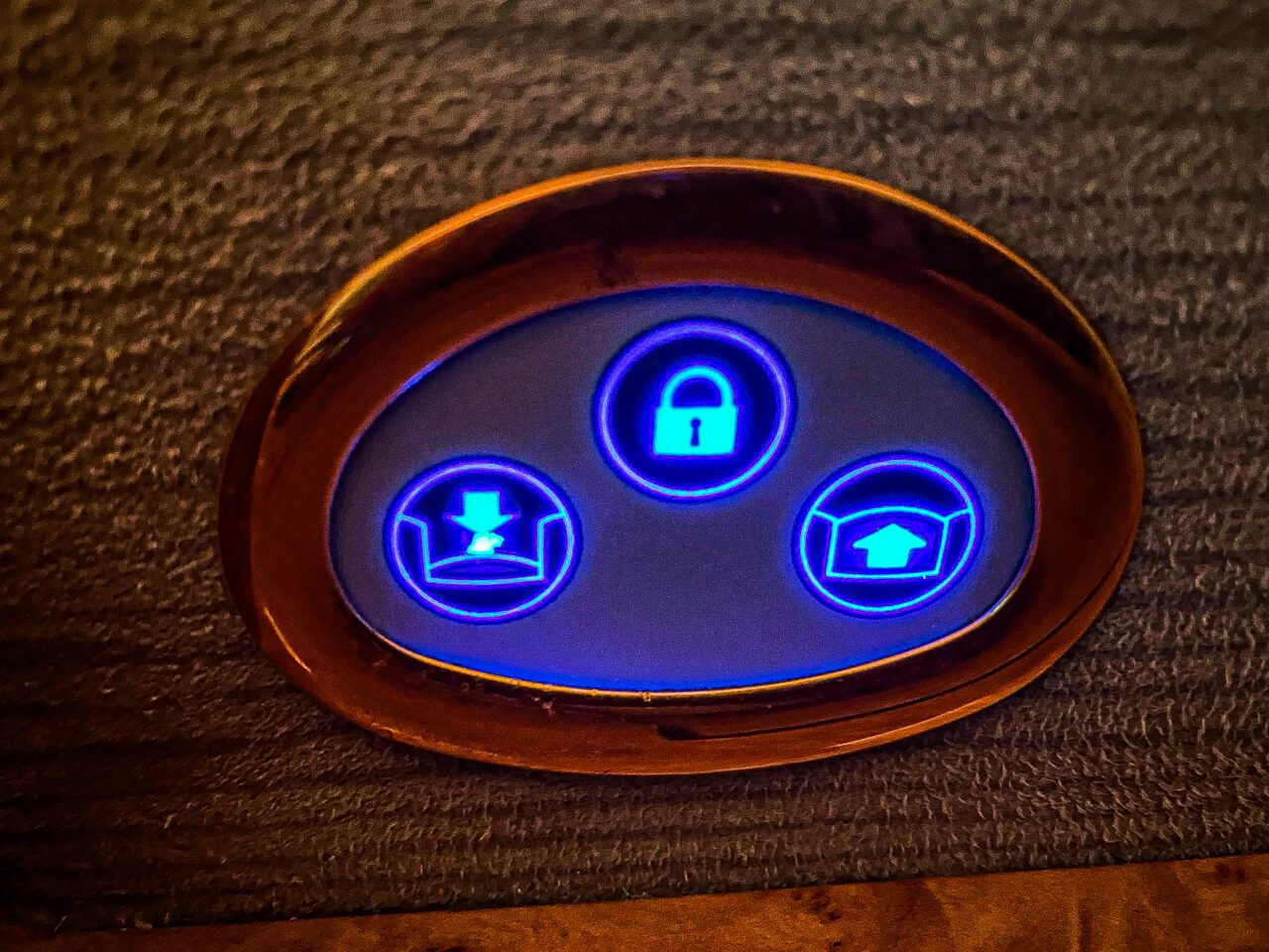 Emirates 777 First Class Review -- Dubai [DXB] to Los Angeles [LAX]