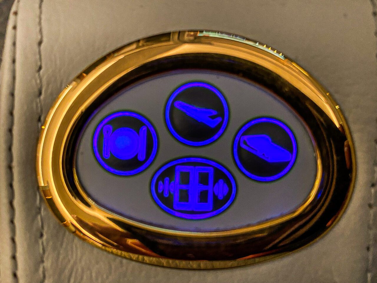 Emirates 777 First Class Review -- Dubai [DXB] to Los Angeles [LAX]